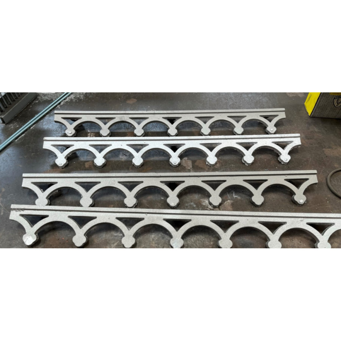 MacFarlane Crestings