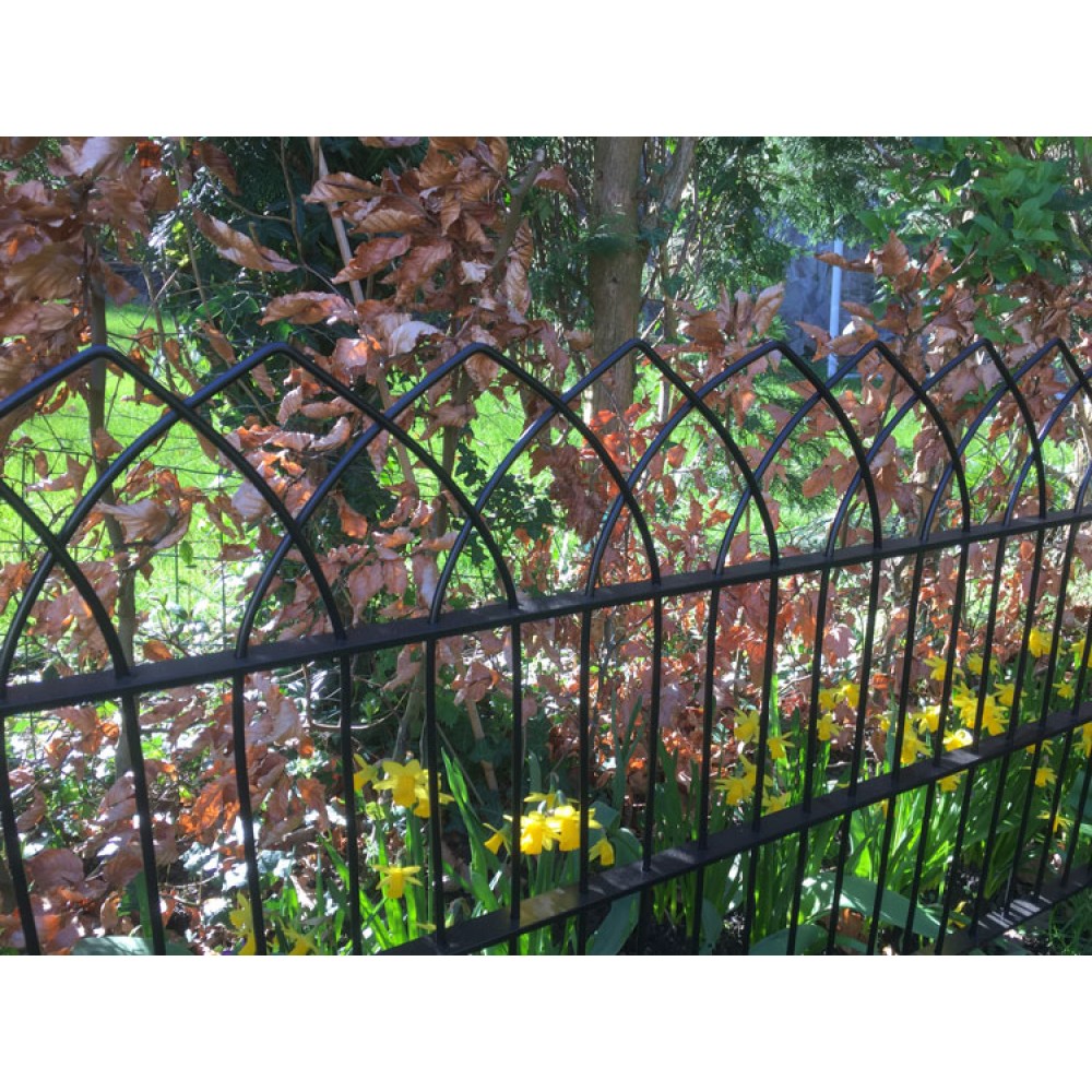 The Gothic Gameproof Fencing H692 Medium