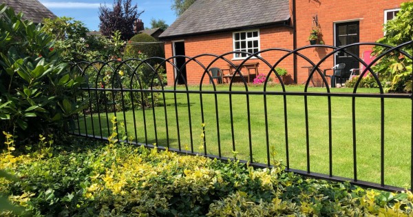 The Yealands Hoop Top Fencing Style 31