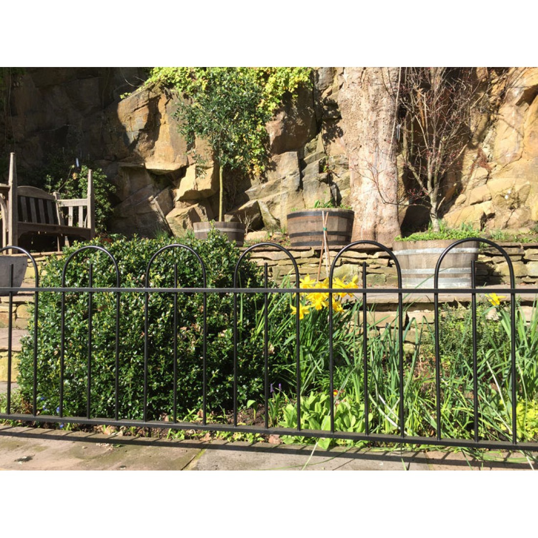 The Lakeside Hoop Top Fencing Style 33